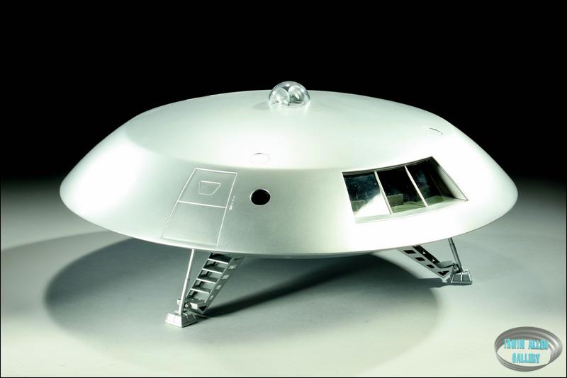 Prefinished Metal Jupiter 2 Model