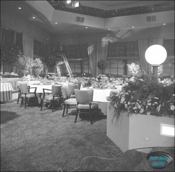 The Promenade Room Set