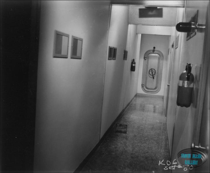 Seaview lower corridor